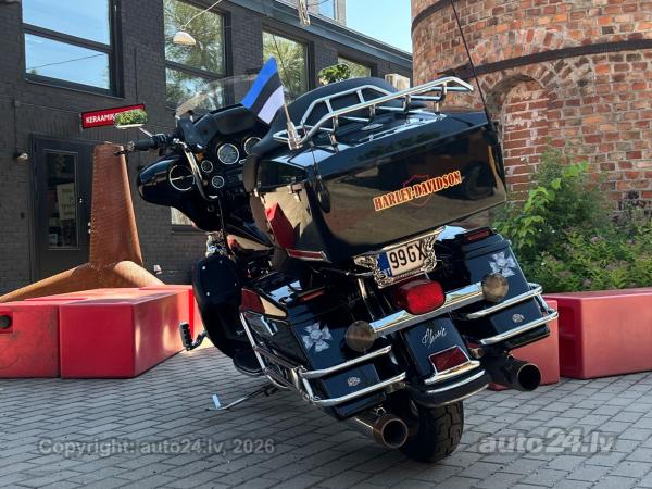 Melns Harley-Davidson Electra Glide 2000 Tallina, ar dzinēja tilpumu 1.45 L un nobraukumu 0 tūkst. km par 8000 €, foto 4 vietnē AUTOMOTO.COM.LV