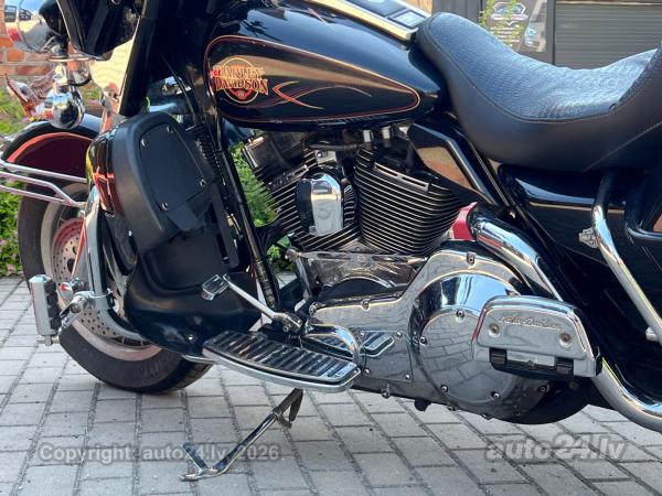 Melns Harley-Davidson Electra Glide 2000 Tallina, ar dzinēja tilpumu 1.45 L un nobraukumu 0 tūkst. km par 8000 €, foto 7 vietnē AUTOMOTO.COM.LV