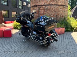 Melns Harley-Davidson Electra Glide 2000 Tallina, ar dzinēja tilpumu 1.45 L un nobraukumu 0 tūkst. km par 8000 €, foto 15 vietnē AUTOMOTO.COM.LV