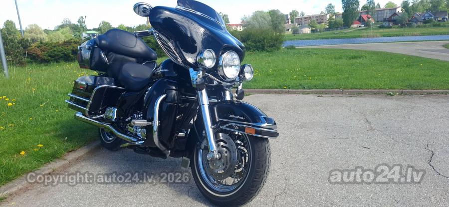 Black Harley-Davidson Electra Glide 2001 in Valga, with an engine capacity of 1.45 L and mileage of 41 thousand km for 8250 €, photo 4 on AUTOMOTO.COM.LV