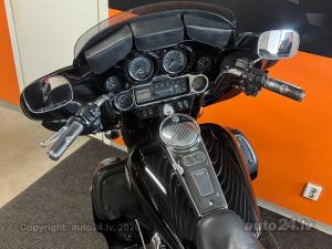 Black Harley-Davidson Electra Glide 2002 in Tartu, with an engine capacity of 1.45 L and mileage of 32 thousand km for 7490 €, photo 10 on AUTOMOTO.COM.LV