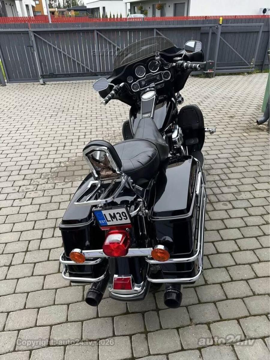 Черный Харли-Девидсон Electra Glide 2007 в Вильянди, объемом двигателя 1.60 л и пробегом 32 тыс. км за 9000 €, фото 4 на AUTOMOTO.COM.LV
