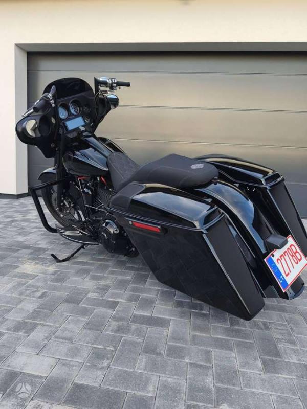 Melns Harley-Davidson Electra Glide 2007 Šauļi, ar dzinēja tilpumu 1.58 L un nobraukumu 2 tūkst. km par 8990 €, foto 2 vietnē AUTOMOTO.COM.LV