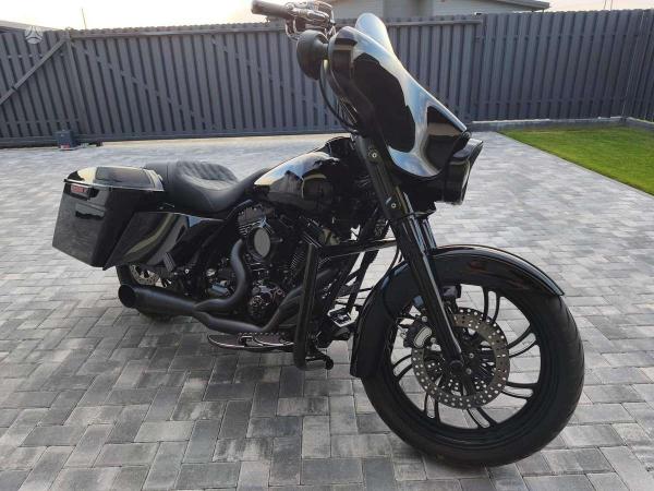 Melns Harley-Davidson Electra Glide 2007 Šauļi, ar dzinēja tilpumu 1.58 L un nobraukumu 2 tūkst. km par 8990 €, foto 3 vietnē AUTOMOTO.COM.LV