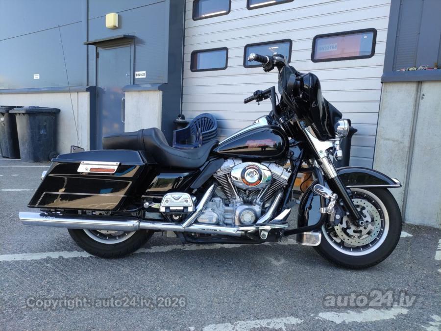 Black Harley-Davidson Electra Glide 2008 in Tallinn, with an engine capacity of 1.60 L and mileage of 50 thousand km for 8500 €, photo 1 on AUTOMOTO.COM.LV