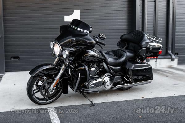 Black Harley-Davidson Electra Glide 2011 in Tallinn, with an engine capacity of 1.69 L and mileage of 18 thousand km for 11990 €, photo 1 on AUTOMOTO.COM.LV