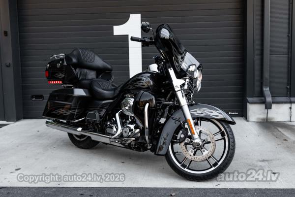 Black Harley-Davidson Electra Glide 2011 in Tallinn, with an engine capacity of 1.69 L and mileage of 18 thousand km for 11990 €, photo 5 on AUTOMOTO.COM.LV