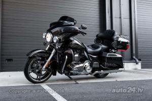 Black Harley-Davidson Electra Glide 2011 in Tallinn, with an engine capacity of 1.69 L and mileage of 18 thousand km for 11990 €, photo 8 on AUTOMOTO.COM.LV