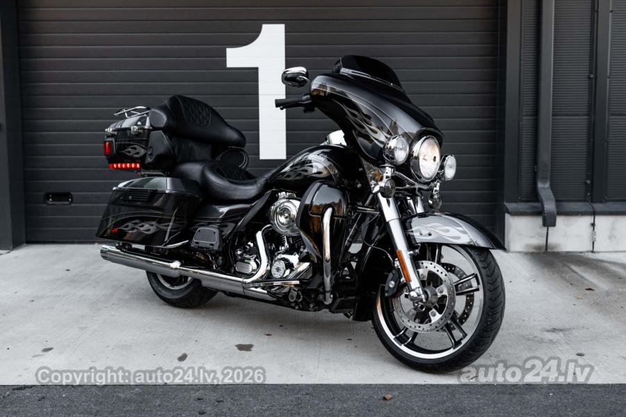 Black Harley-Davidson Electra Glide 2011 in Tallinn, with an engine capacity of 1.69 L and mileage of 18 thousand km for 11990 €, photo 10 on AUTOMOTO.COM.LV