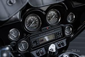 Black Harley-Davidson Electra Glide 2011 in Tallinn, with an engine capacity of 1.69 L and mileage of 18 thousand km for 11990 €, photo 20 on AUTOMOTO.COM.LV