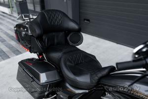 Black Harley-Davidson Electra Glide 2011 in Tallinn, with an engine capacity of 1.69 L and mileage of 18 thousand km for 11990 €, photo 21 on AUTOMOTO.COM.LV