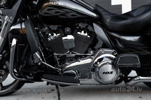 Black Harley-Davidson Electra Glide 2011 in Tallinn, with an engine capacity of 1.69 L and mileage of 18 thousand km for 11990 €, photo 25 on AUTOMOTO.COM.LV
