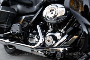 Black Harley-Davidson Electra Glide 2011 in Tallinn, with an engine capacity of 1.69 L and mileage of 18 thousand km for 11990 €, photo 26 on AUTOMOTO.COM.LV