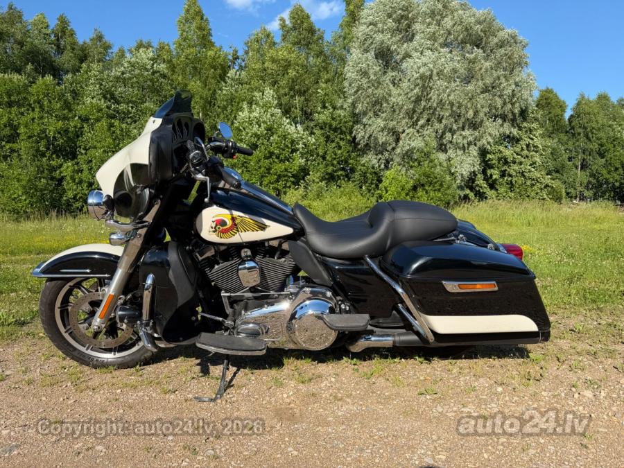 Melns Harley-Davidson Electra Glide 2016 Viljandi, ar dzinēja tilpumu 1.69 L un nobraukumu 0 tūkst. km par 16500 €, foto 1 vietnē AUTOMOTO.COM.LV