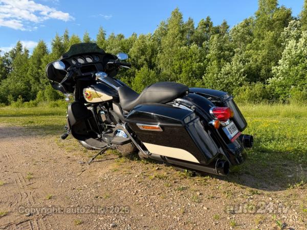 Melns Harley-Davidson Electra Glide 2016 Viljandi, ar dzinēja tilpumu 1.69 L un nobraukumu 0 tūkst. km par 16500 €, foto 6 vietnē AUTOMOTO.COM.LV