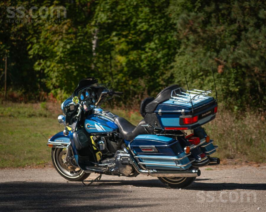 Harley-Davidson Electra Glide 2000 in Riga, with an engine capacity of 1.55 L and mileage of 0 thousand km for 6450 €, photo 3 on AUTOMOTO.COM.LV