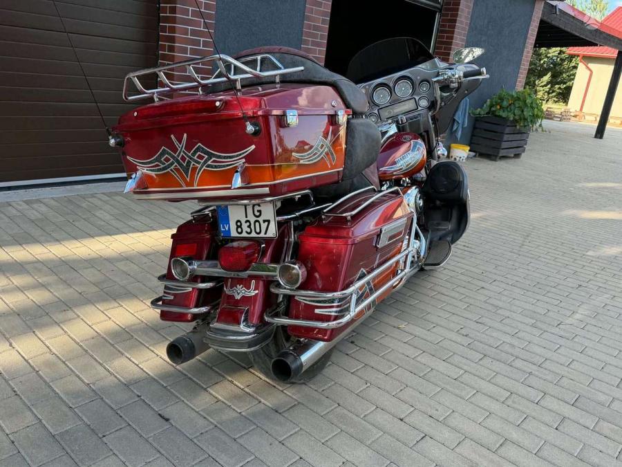 Harley-Davidson Electra Glide 2000 in Saldus, with an engine capacity of 1.45 L and mileage of 100 thousand km for 4750 €, photo 4 on AUTOMOTO.COM.LV