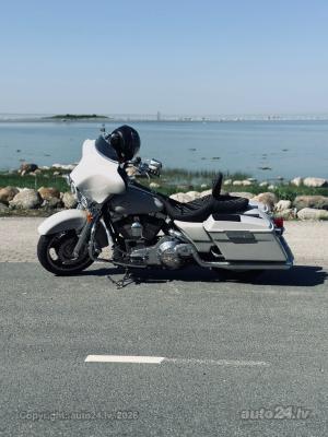 Harley-Davidson Electra Glide 2002 Tallina, ar dzinēja tilpumu 0.00 L un nobraukumu 35 tūkst. km par 11300 €, foto 7 vietnē AUTOMOTO.COM.LV