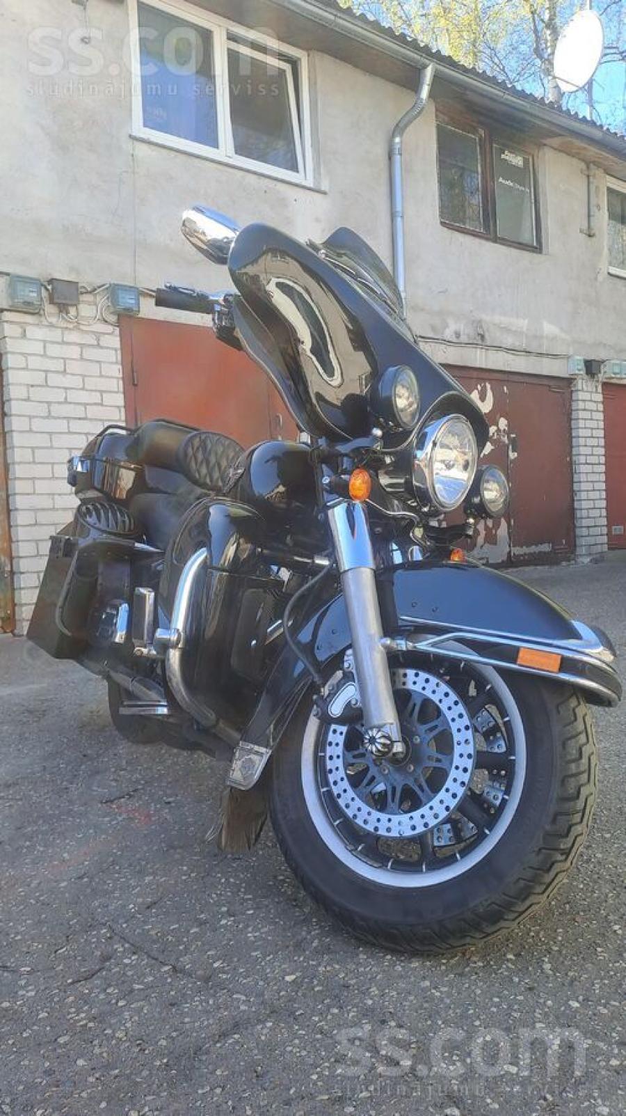 Harley-Davidson Electra Glide 2003 Rīga, ar dzinēja tilpumu 1.45 L un nobraukumu 0 tūkst. km par 7000 €, foto 3 vietnē AUTOMOTO.COM.LV