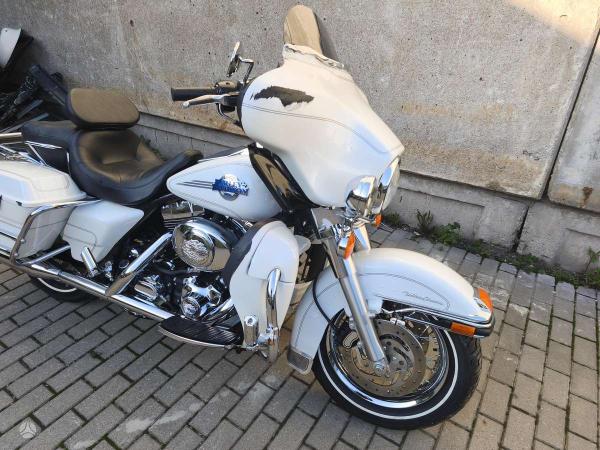 Harley-Davidson Electra Glide 2005 in Siauliai, with an engine capacity of 0.00 L and mileage of 11 thousand km for 4400 €, photo 3 on AUTOMOTO.COM.LV