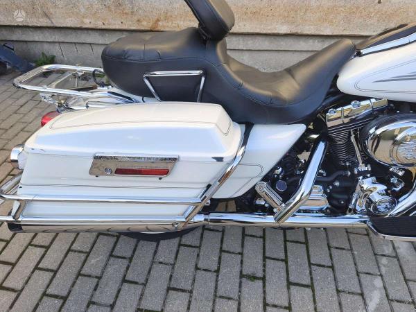 Harley-Davidson Electra Glide 2005 in Siauliai, with an engine capacity of 0.00 L and mileage of 11 thousand km for 4400 €, photo 5 on AUTOMOTO.COM.LV