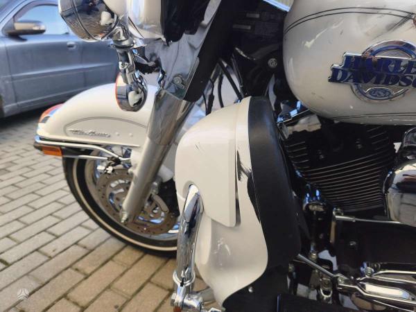 Harley-Davidson Electra Glide 2005 in Siauliai, with an engine capacity of 0.00 L and mileage of 11 thousand km for 4400 €, photo 11 on AUTOMOTO.COM.LV