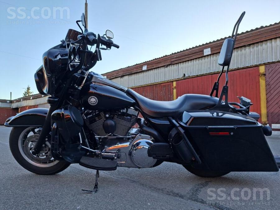 Harley-Davidson Electra Glide 2007 Rīga, ar dzinēja tilpumu 1.58 L un nobraukumu 0 tūkst. km par 10500 €, foto 5 vietnē AUTOMOTO.COM.LV