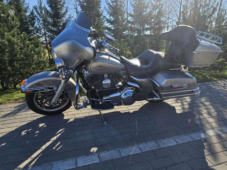 Harley-Davidson Electra Glide 2008 Kauņa, ar dzinēja tilpumu 1.58 L un nobraukumu 31 tūkst. km par 8300 €, foto 2 vietnē AUTOMOTO.COM.LV