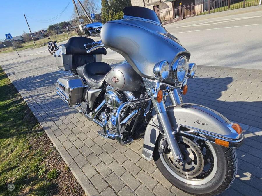 Harley-Davidson Electra Glide 2008 Kauņa, ar dzinēja tilpumu 1.58 L un nobraukumu 31 tūkst. km par 8300 €, foto 4 vietnē AUTOMOTO.COM.LV