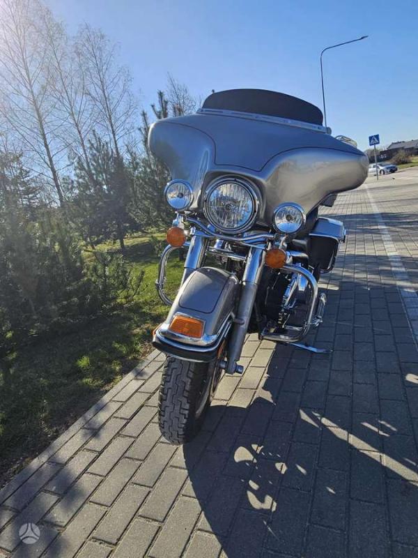 Harley-Davidson Electra Glide 2008 Kauņa, ar dzinēja tilpumu 1.58 L un nobraukumu 31 tūkst. km par 8300 €, foto 5 vietnē AUTOMOTO.COM.LV