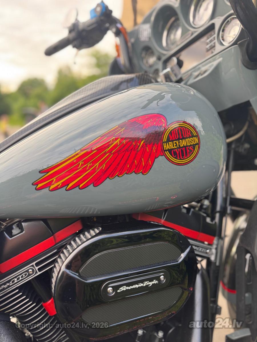 Harley-Davidson Electra Glide 2010 Tallina, ar dzinēja tilpumu 1.80 L un nobraukumu 0 tūkst. km par 12700 €, foto 12 vietnē AUTOMOTO.COM.LV