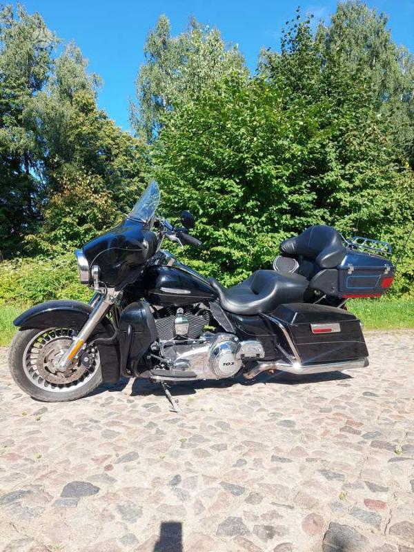 Harley-Davidson Electra Glide 2011 in Vilnius, with an engine capacity of 1.70 L and mileage of 50 thousand km for 5500 €, photo 1 on AUTOMOTO.COM.LV