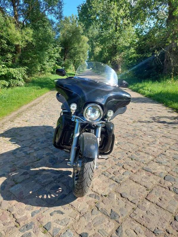 Harley-Davidson Electra Glide 2011 in Vilnius, with an engine capacity of 1.70 L and mileage of 50 thousand km for 5500 €, photo 3 on AUTOMOTO.COM.LV