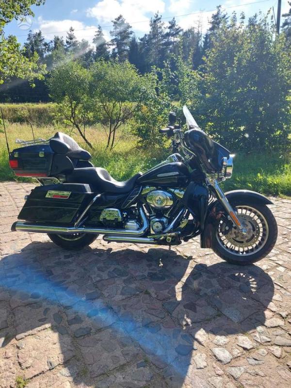 Harley-Davidson Electra Glide 2011 in Vilnius, with an engine capacity of 1.70 L and mileage of 50 thousand km for 5500 €, photo 5 on AUTOMOTO.COM.LV