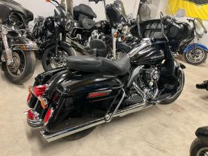 Harley-Davidson Electra Glide 2014 Šauļi, ar dzinēja tilpumu 1.70 L un nobraukumu 22 tūkst. km par 7777 €, foto  vietnē AUTOMOTO.COM.LV