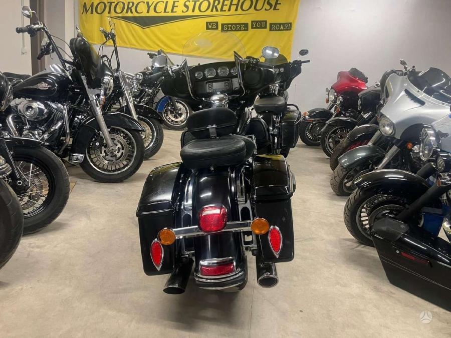 Harley-Davidson Electra Glide 2014 in Siauliai, with an engine capacity of 1.70 L and mileage of 22 thousand km for 7777 €, photo 8 on AUTOMOTO.COM.LV