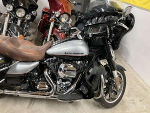 Harley-Davidson Electra Glide 2015 Šauļi, ar dzinēja tilpumu 1.70 L un nobraukumu 8 tūkst. km par 8150 €, foto 7 vietnē AUTOMOTO.COM.LV