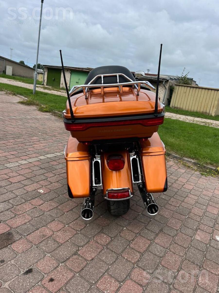 Harley-Davidson Electra Glide 2016 in Riga, with an engine capacity of 1.69 L and mileage of 0 thousand km for 15700 €, photo 5 on AUTOMOTO.COM.LV
