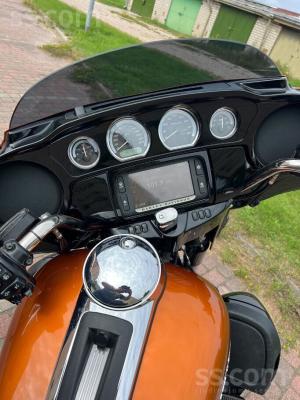 Harley-Davidson Electra Glide 2016 in Riga, with an engine capacity of 1.69 L and mileage of 0 thousand km for 15700 €, photo 7 on AUTOMOTO.COM.LV