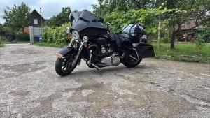 Harley-Davidson Electra Glide 2016 in Siauliai, with an engine capacity of 1.69 L and mileage of 21 thousand km for 9600 €, photo 8 on AUTOMOTO.COM.LV