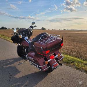 Red Harley-Davidson Electra Glide 2010 in Joniskis, with an engine capacity of 1.58 L and mileage of 95 thousand km for 8200 €, photo 4 on AUTOMOTO.COM.LV