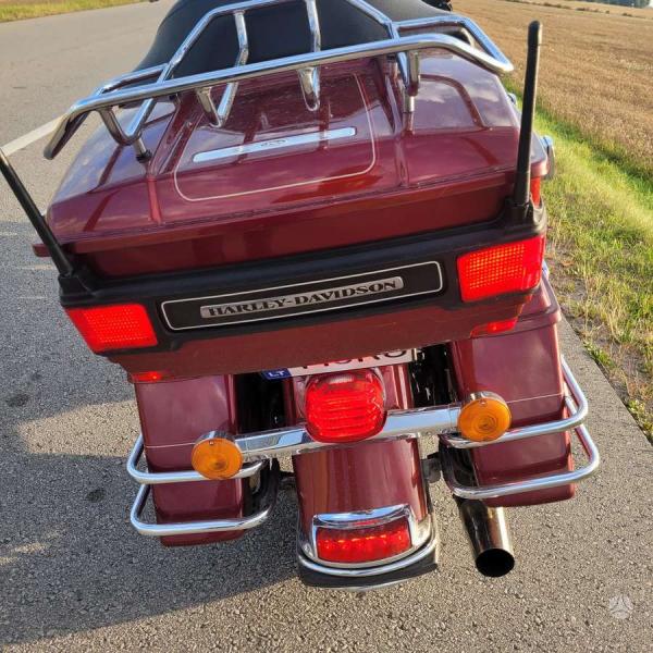 Red Harley-Davidson Electra Glide 2010 in Joniskis, with an engine capacity of 1.58 L and mileage of 95 thousand km for 8200 €, photo 9 on AUTOMOTO.COM.LV