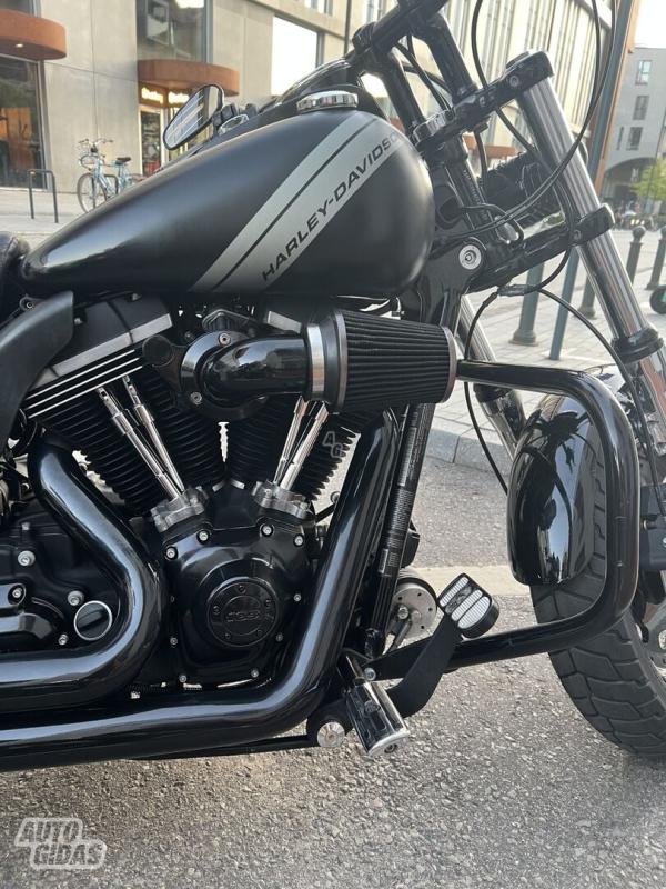 Черный Харли-Девидсон Fat Bob 2014 в Вильнюс, объемом двигателя 1.70 л и пробегом 54 тыс. км за 7500 €, фото 3 на AUTOMOTO.COM.LV
