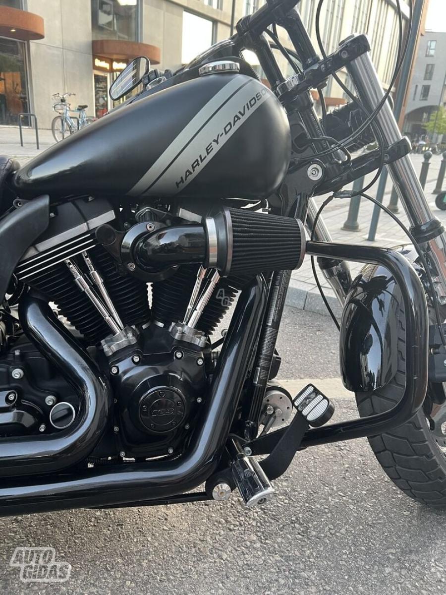 Черный Харли-Девидсон Fat Bob 2014 в Вильнюс, объемом двигателя 1.70 л и пробегом 54 тыс. км за 6999 €, фото 4 на AUTOMOTO.COM.LV