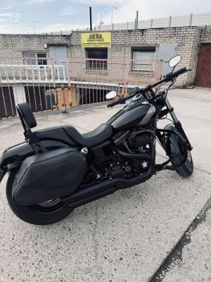 Black Harley-Davidson Fat Bob 2016 in Kaunas, with an engine capacity of 1.70 L and mileage of 11 thousand km for 9200 €, photo 5 on AUTOMOTO.COM.LV