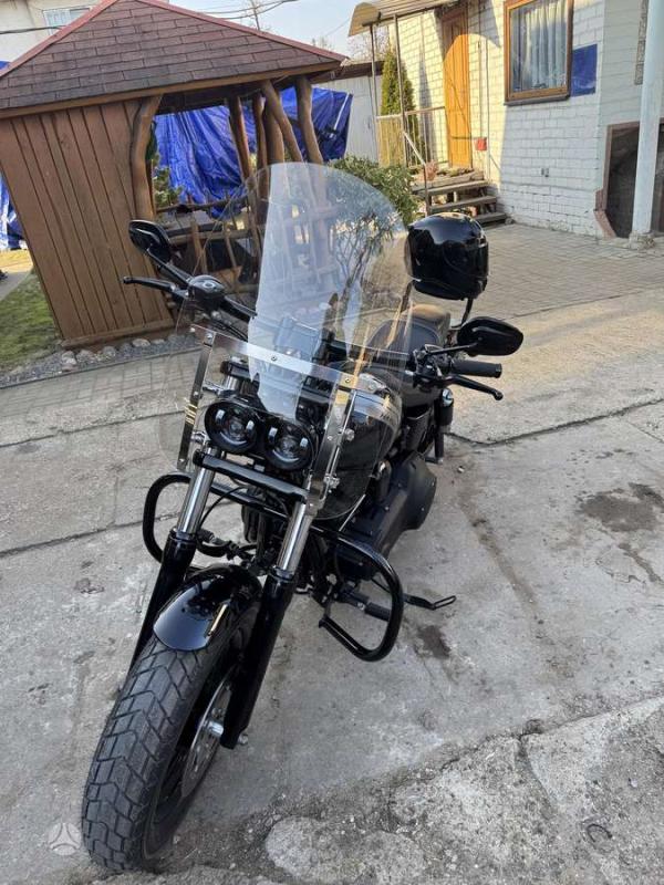 Black Harley-Davidson Fat Bob 2016 in Kaunas, with an engine capacity of 1.70 L and mileage of 11 thousand km for 9200 €, photo 9 on AUTOMOTO.COM.LV