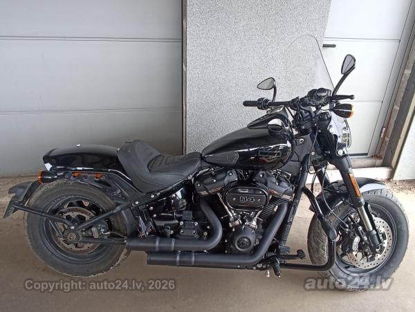 Melns Harley-Davidson Fat Bob 2017 Pērnava, ar dzinēja tilpumu 1.87 L un nobraukumu 18 tūkst. km par 18500 €, foto 2 vietnē AUTOMOTO.COM.LV