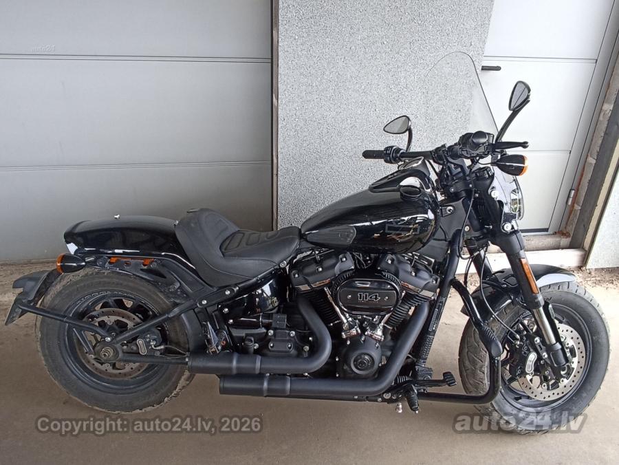 Melns Harley-Davidson Fat Bob 2017 Pērnava, ar dzinēja tilpumu 1.87 L un nobraukumu 18 tūkst. km par 18500 €, foto 3 vietnē AUTOMOTO.COM.LV