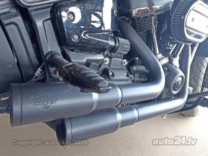Melns Harley-Davidson Fat Bob 2017 Pērnava, ar dzinēja tilpumu 1.87 L un nobraukumu 18 tūkst. km par 18500 €, foto 4 vietnē AUTOMOTO.COM.LV