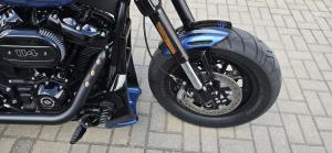 Black Harley-Davidson Fat Bob 2018 in Marijampole, with an engine capacity of 1.87 L and mileage of 25 thousand km for 15000 €, photo 4 on AUTOMOTO.COM.LV